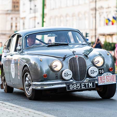 Vintage & Classic Car Rally Adventures | Rally the Globe